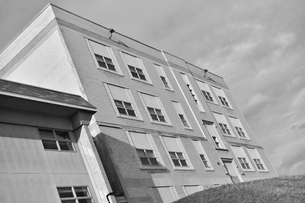 Leechburg High School - 15656.com